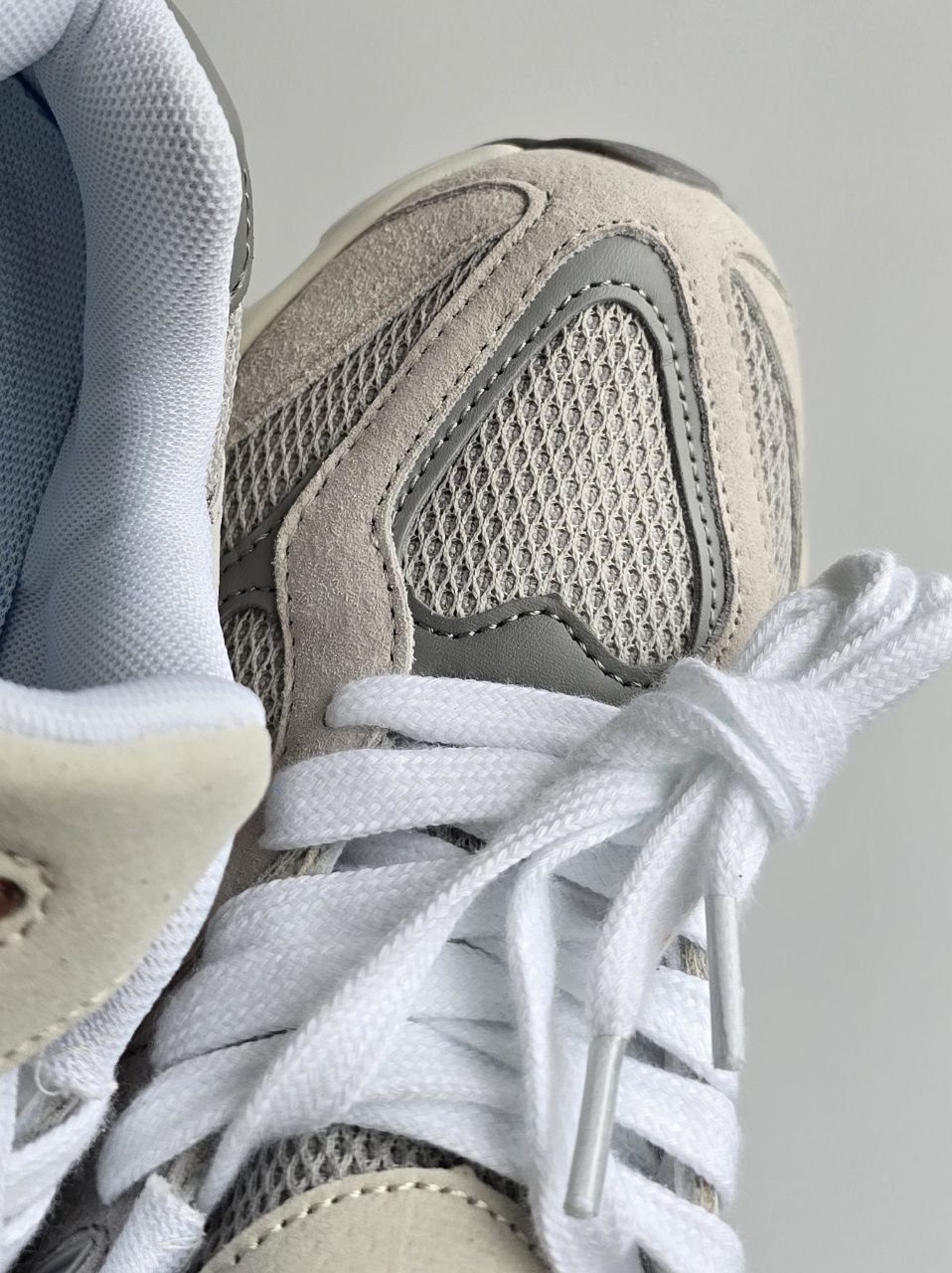 New Balance 9060 Beige / Light Grey - TAKESHOES